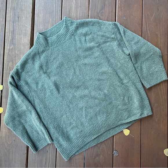 Vince | Sweaters | Vince Olive Green Italian Wool Sweater | Poshmark